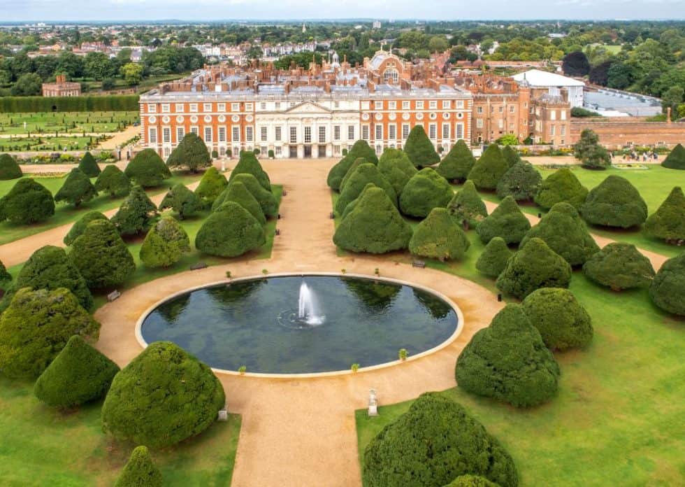 Plan Your School Trip To Historic Royal Palaces: Hampton Court Palace